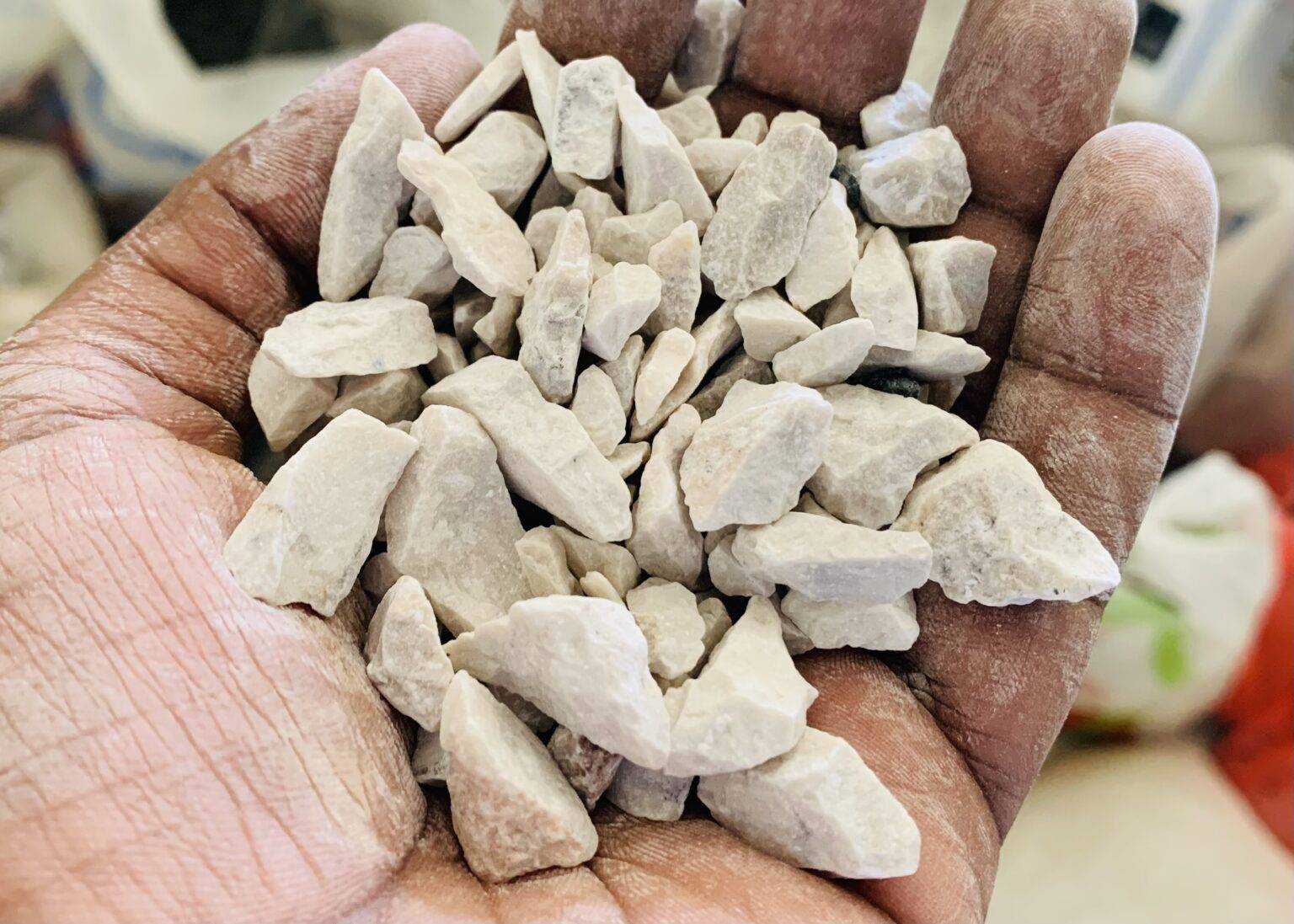 White crushed aggregate - aggregatesupplieruae.com